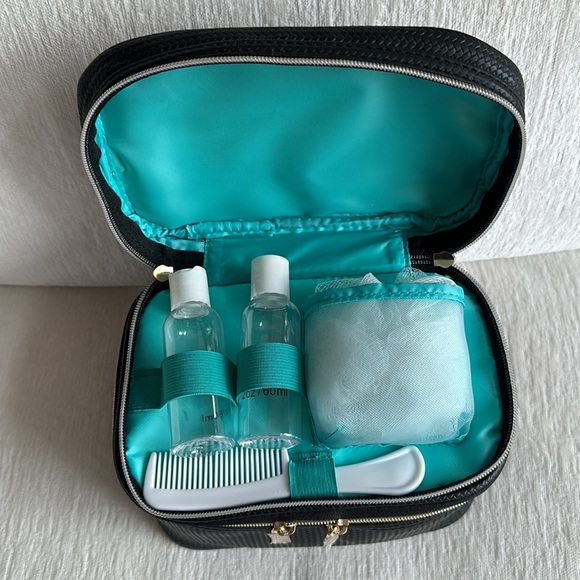 Modella | Bags | Basketweave Design 5piece Train Case Makeup Bag | Poshmark